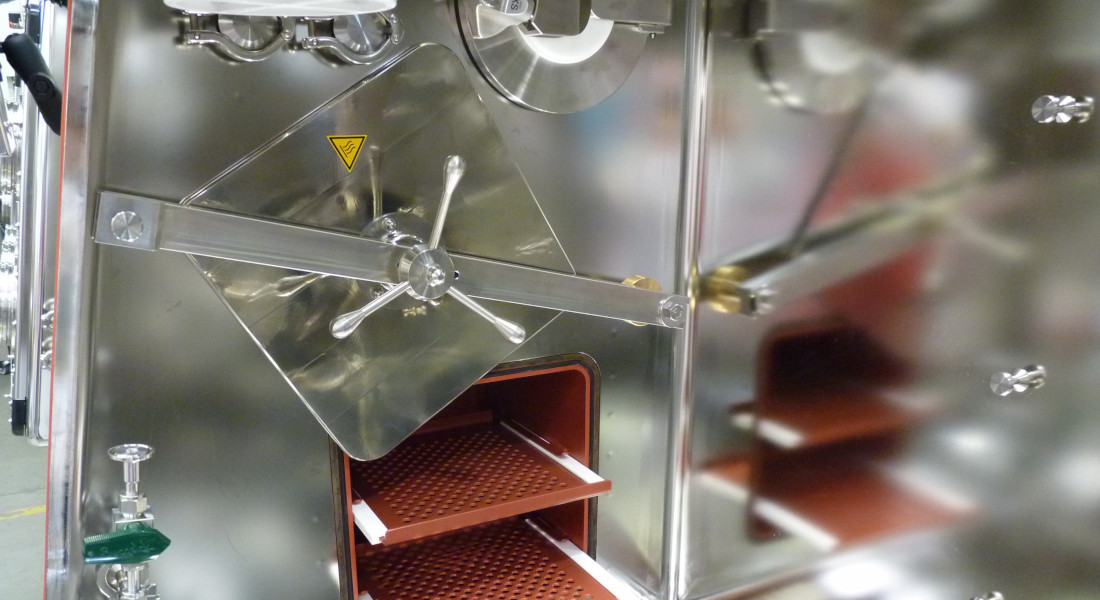 Boîtes à gants et isolateurs pour la pharma et le médical