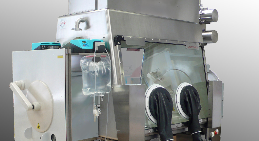 Boîtes à gants et isolateurs pour la pharma et le médical