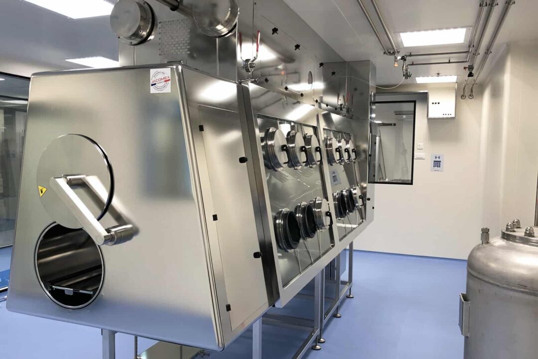 Isolateurs pharma pour la protection des produits et de l'environnement