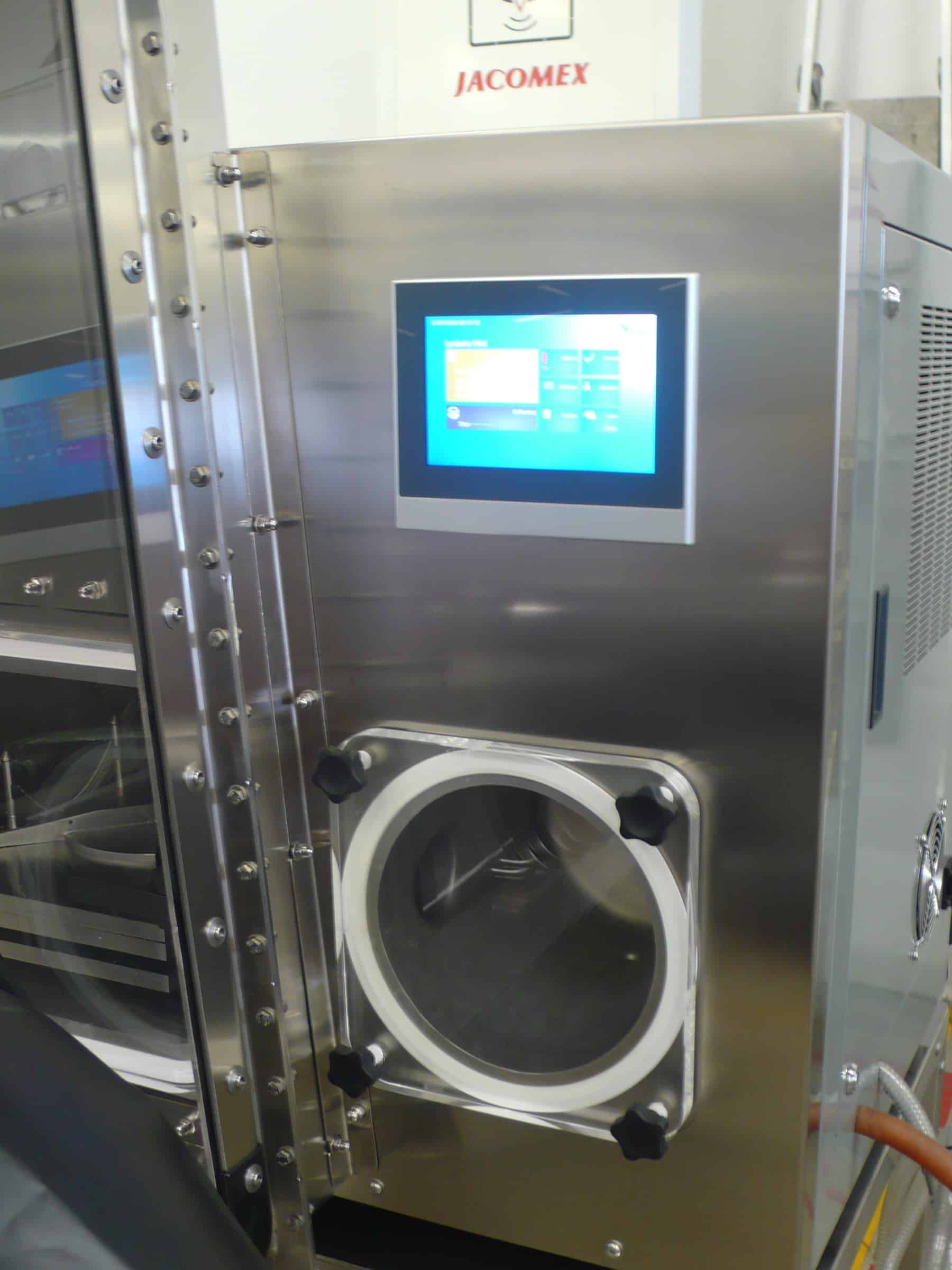 Isolateurs pharma pour la protection des produits et de l'environnement